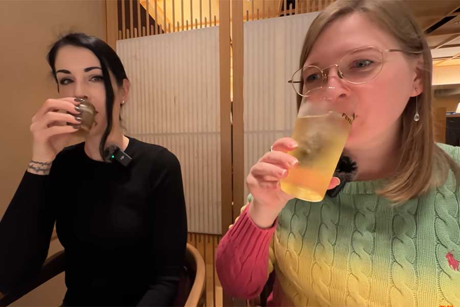 「昭和すぎる」 ドイツ人が日本のお酌文化にびっくり 思わず笑ってしまったストップの合図とは | Hint-Pot - (3)