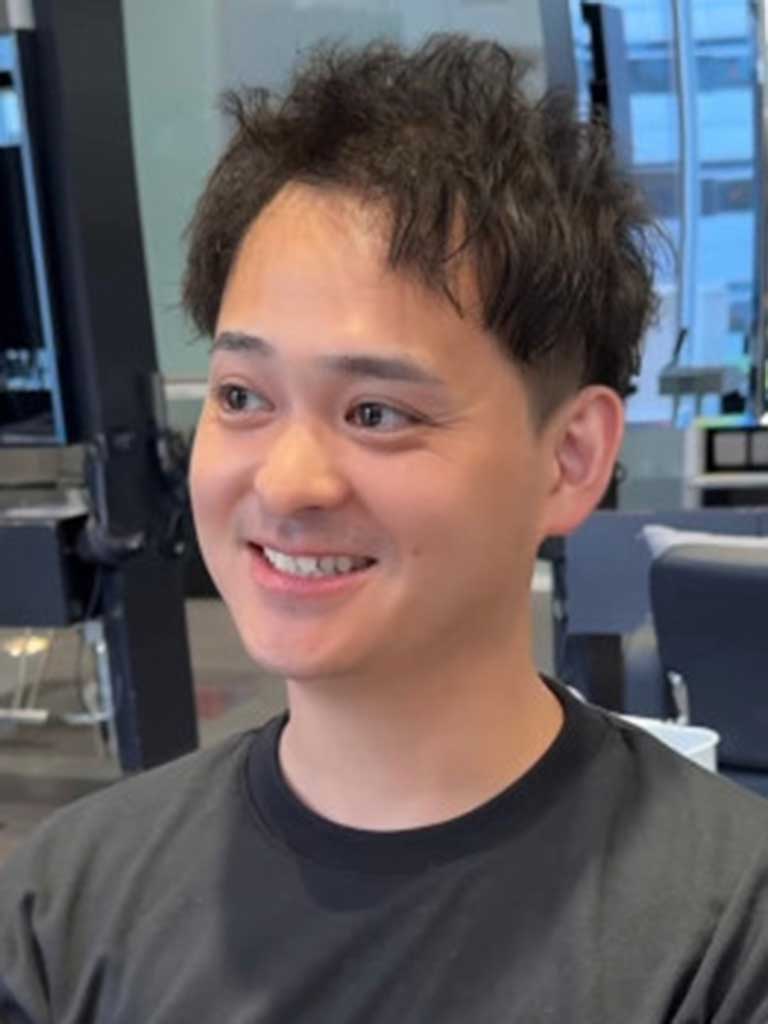 「ものすごく若返って見える」 おでこの広さとボリューム不足に悩む男性 アップバングで激変したビフォーアフターに反響 | Hint-Pot - (2)